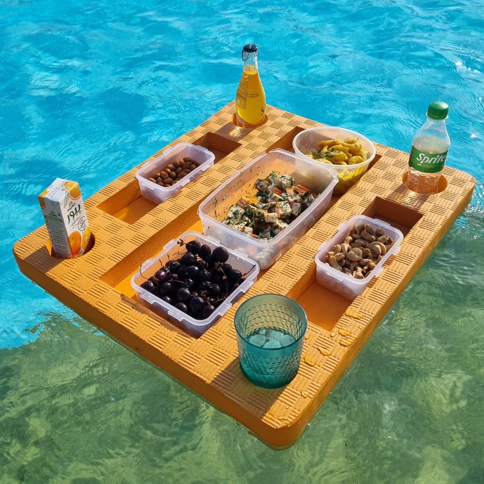 Ultimate Floating Pool Bar – GAZEBO Egypt